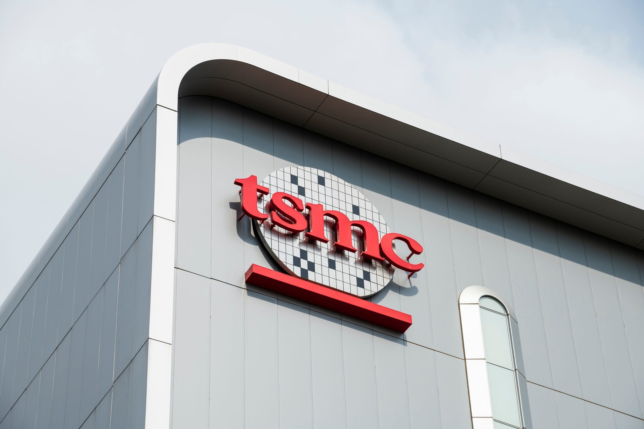 TSMC Beats Estimates