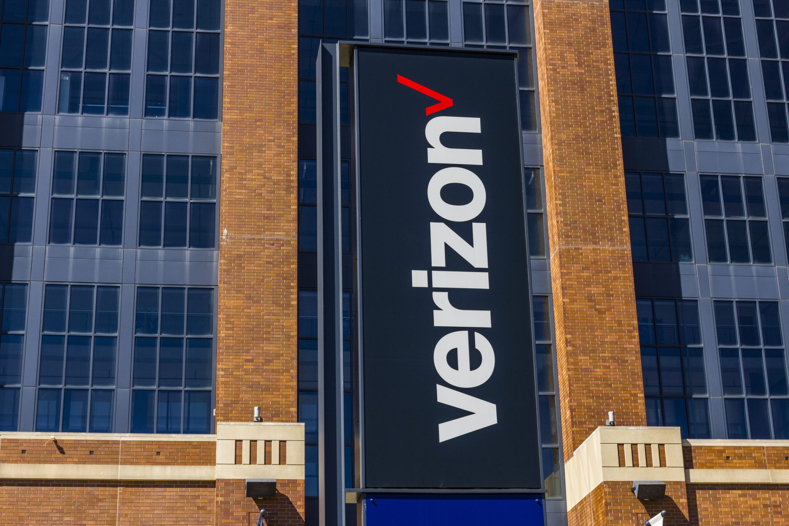 Verizon Shares Rally