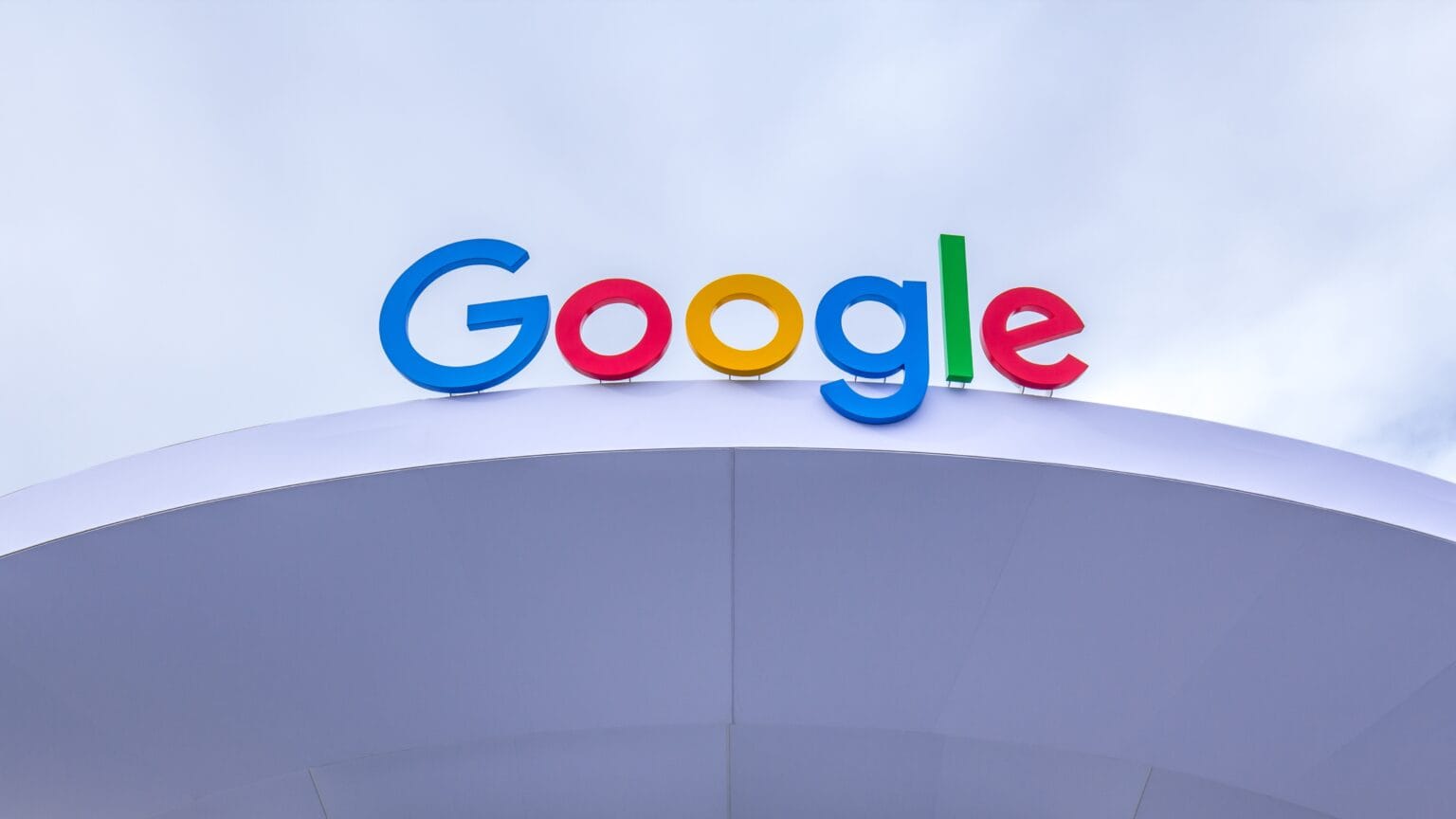 Alphabet Stock Falls 6.2% as Nobel Prize Winner Leaves DeepMind for ...