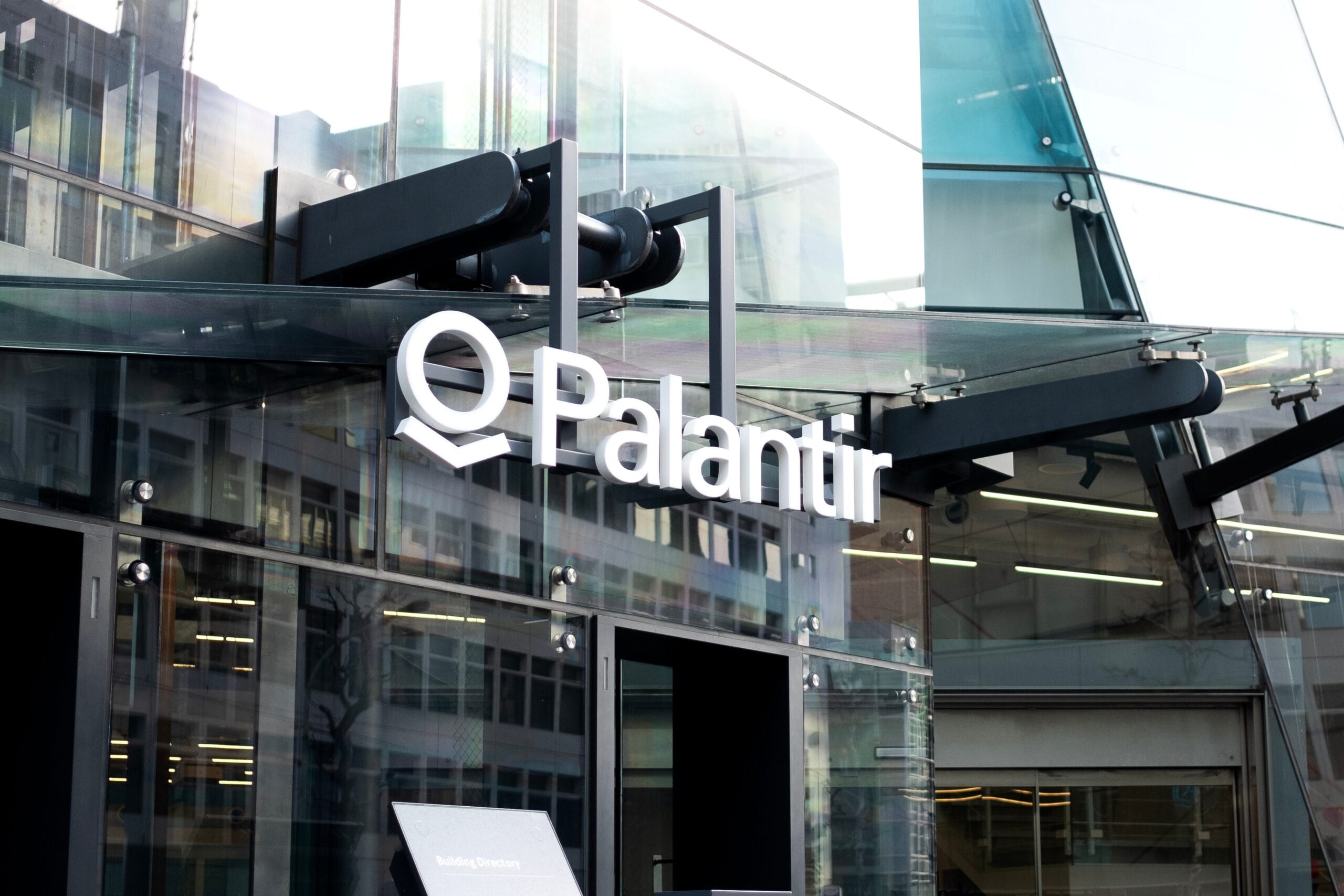 Palantir Stock Falls to Near 12-Month Low in Seventh Straight Losing ...